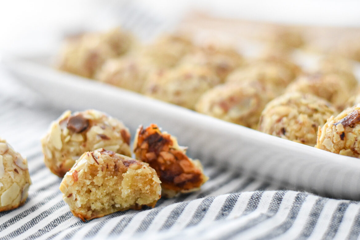 Rum-Buttered Almond Cookies - Easy & Irresistible!